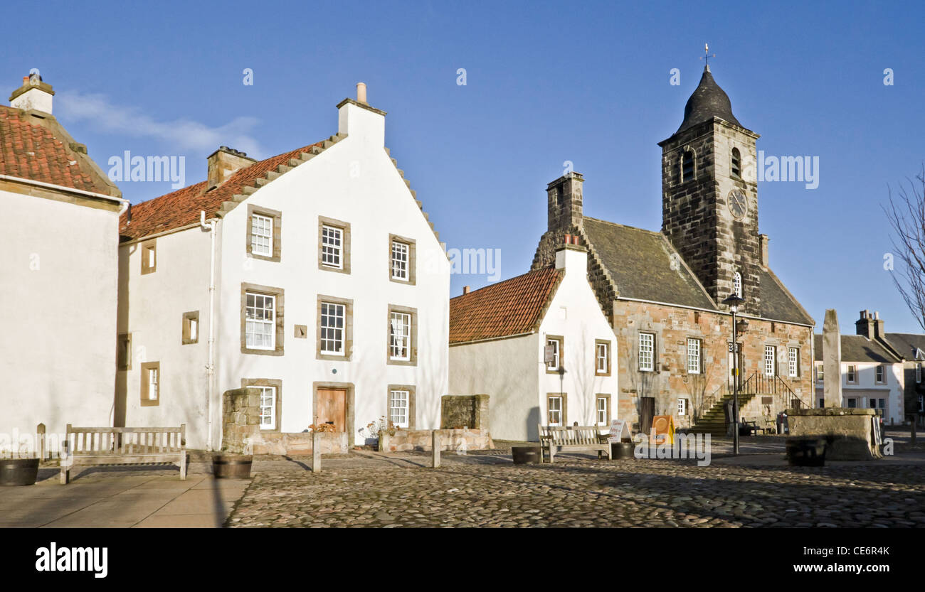 The town square and Town House (right) in the Royal Burgh of Culross in ...