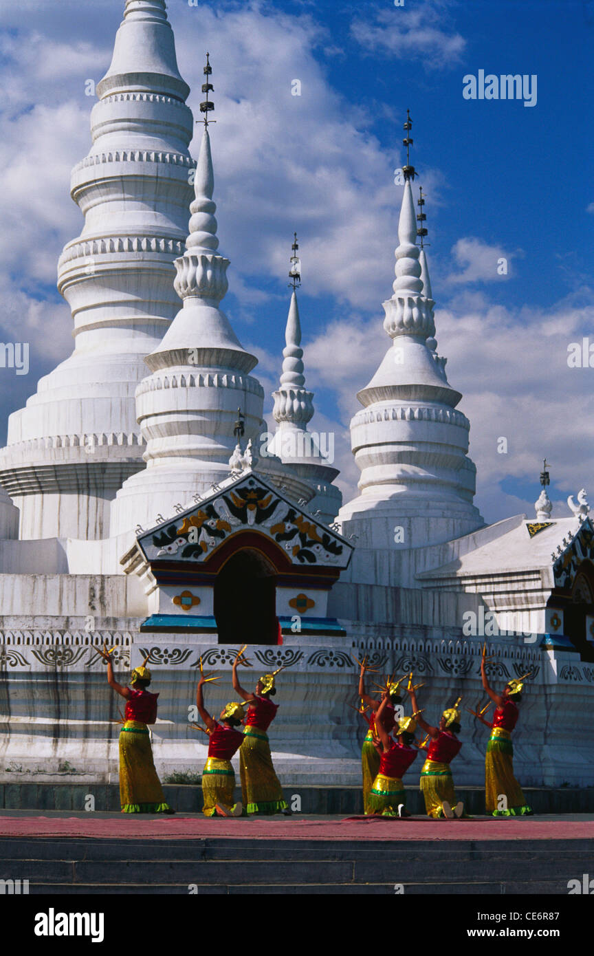 Artists performing at Man Fei Long Pagoda ; Beijing ; China Stock Photo ...