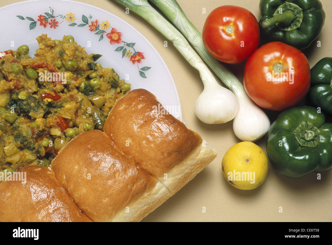 MPC 85006 : Vegetarian ; pav bhaji ; bread vegetable ; india Stock ...