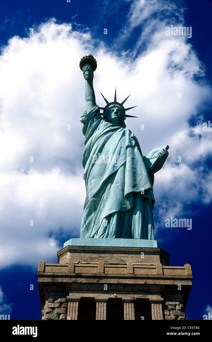 Statue Of Liberty Height High Resolution Stock Photography and Images ...