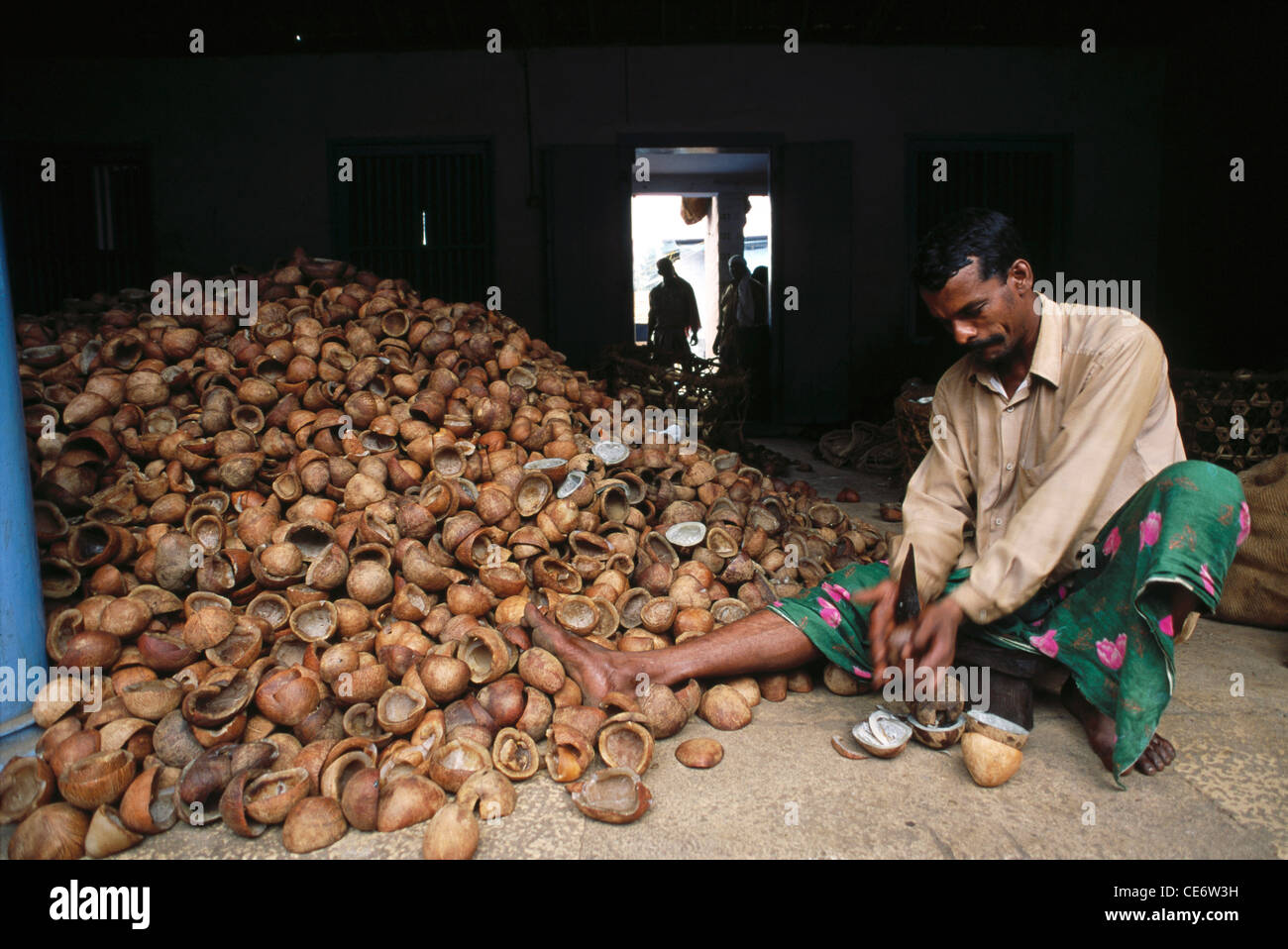 Coconut scraping hi-res stock photography and images - Alamy