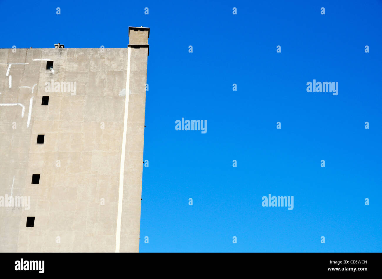 Building side of hi-res stock photography and images - Alamy