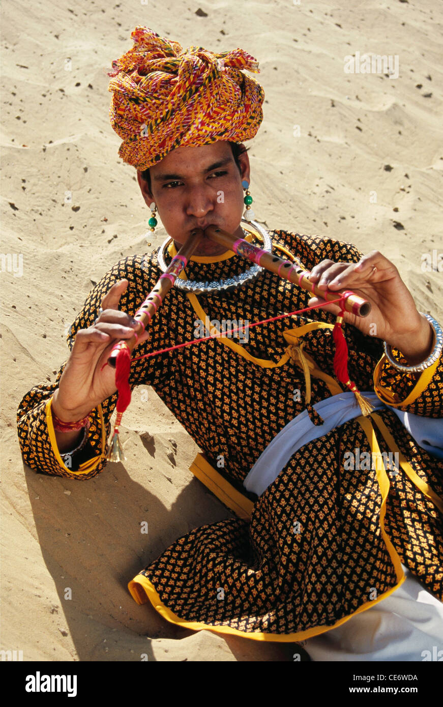 BDR 83379 : indian rajasthani folk musician playing wind musical ...