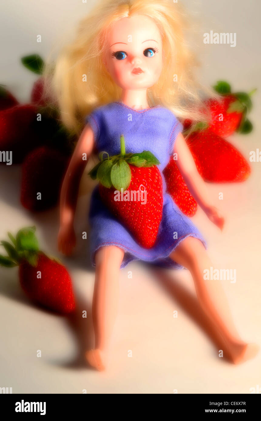 Sindy doll vintage hi-res stock photography and images - Alamy