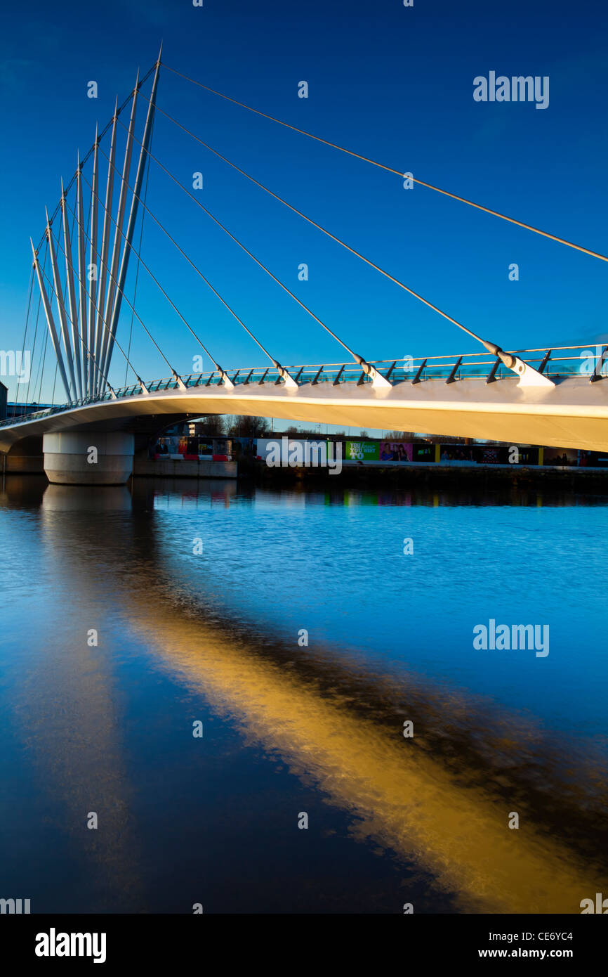 Manchester swing bridges hi-res stock photography and images - Alamy