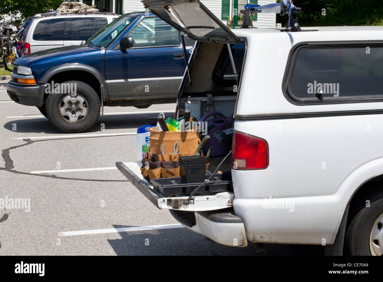Pickup tool hi-res stock photography and images - Alamy