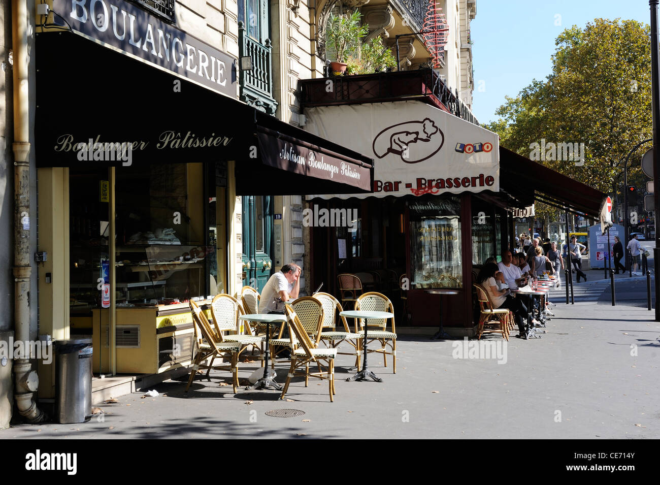 Stock photo of a pavement cafe in Paris, France Stock Photo - Alamy