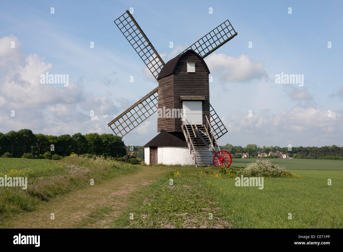 Pitstone windmill, buckinghamshire hi-res stock photography and images ...