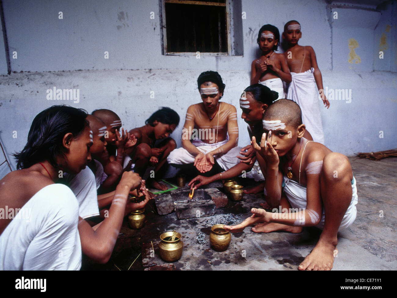 Brahmin school tamil nadu hi-res stock photography and images - Alamy