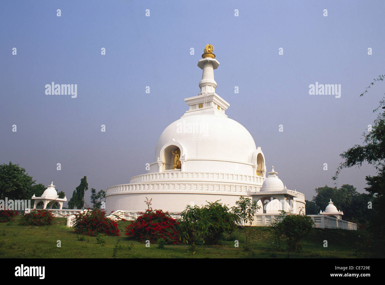 Shrine world peace pagoda hi-res stock photography and images - Alamy