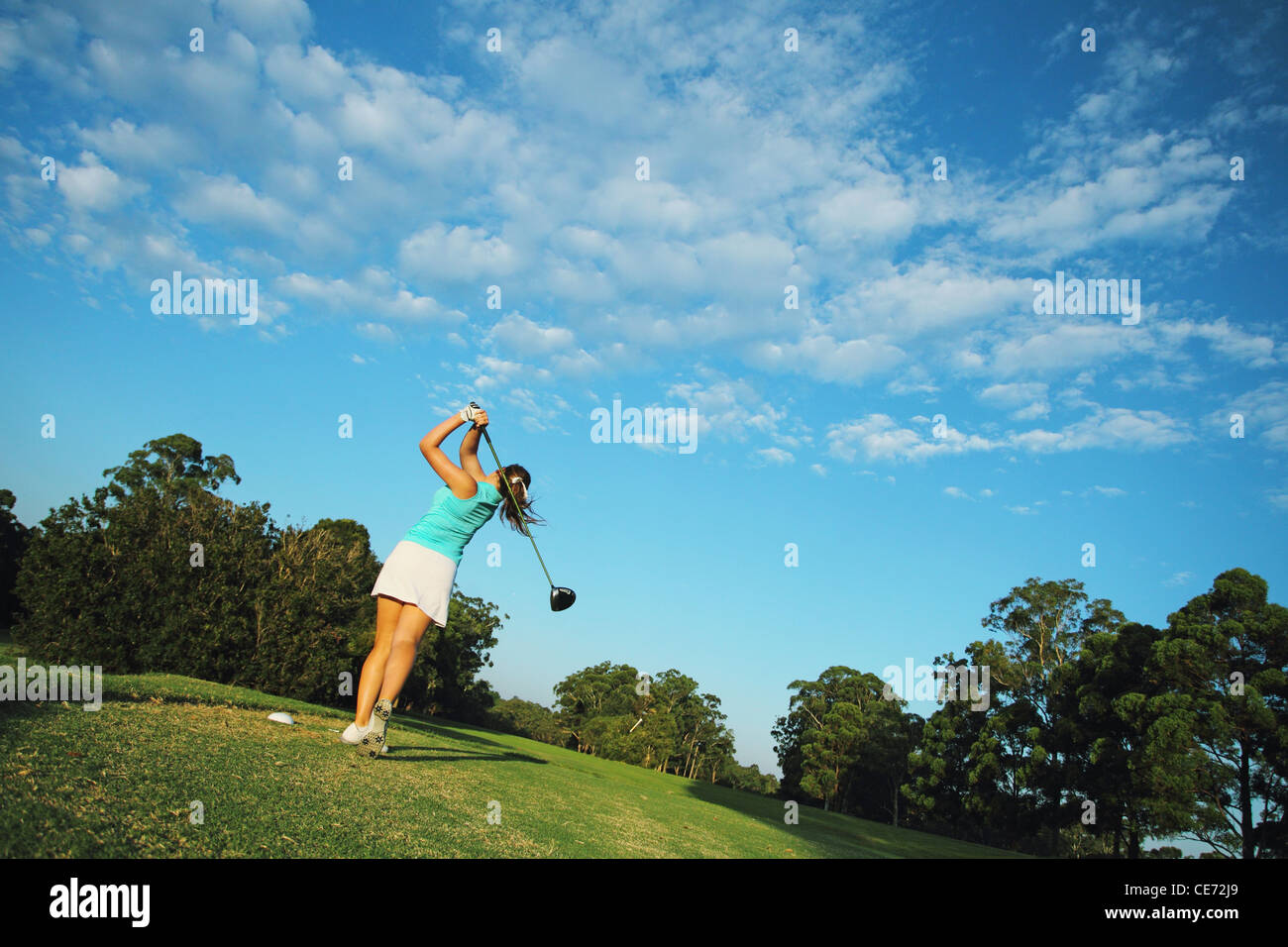 Hitting tee shot with driver hi-res stock photography and images - Alamy