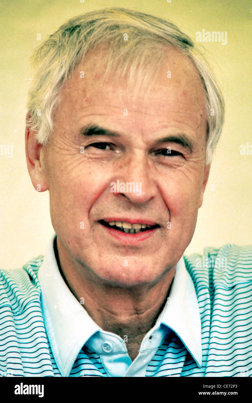 Portrait of Hans Modrow - * 27.01.1928: German politician and Prime ...