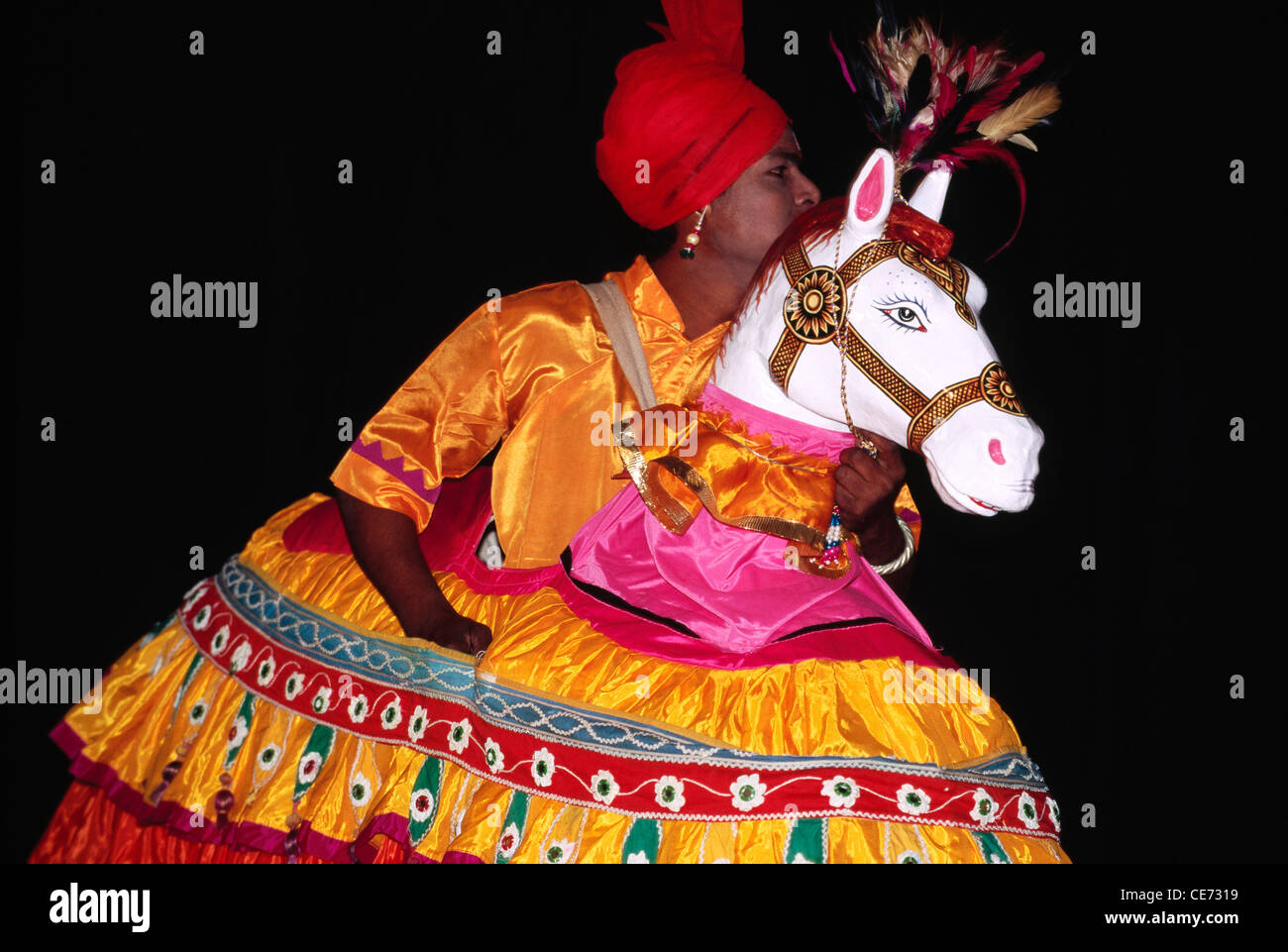 Folk dance orissa hi-res stock photography and images - Alamy