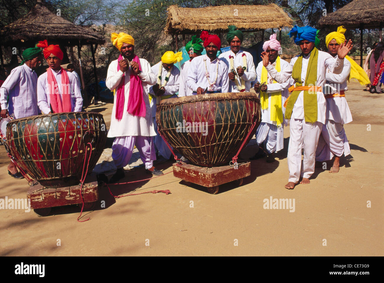 PRM 84352 : Men playing Nagada Haryanvi nagarawalas in action at ...
