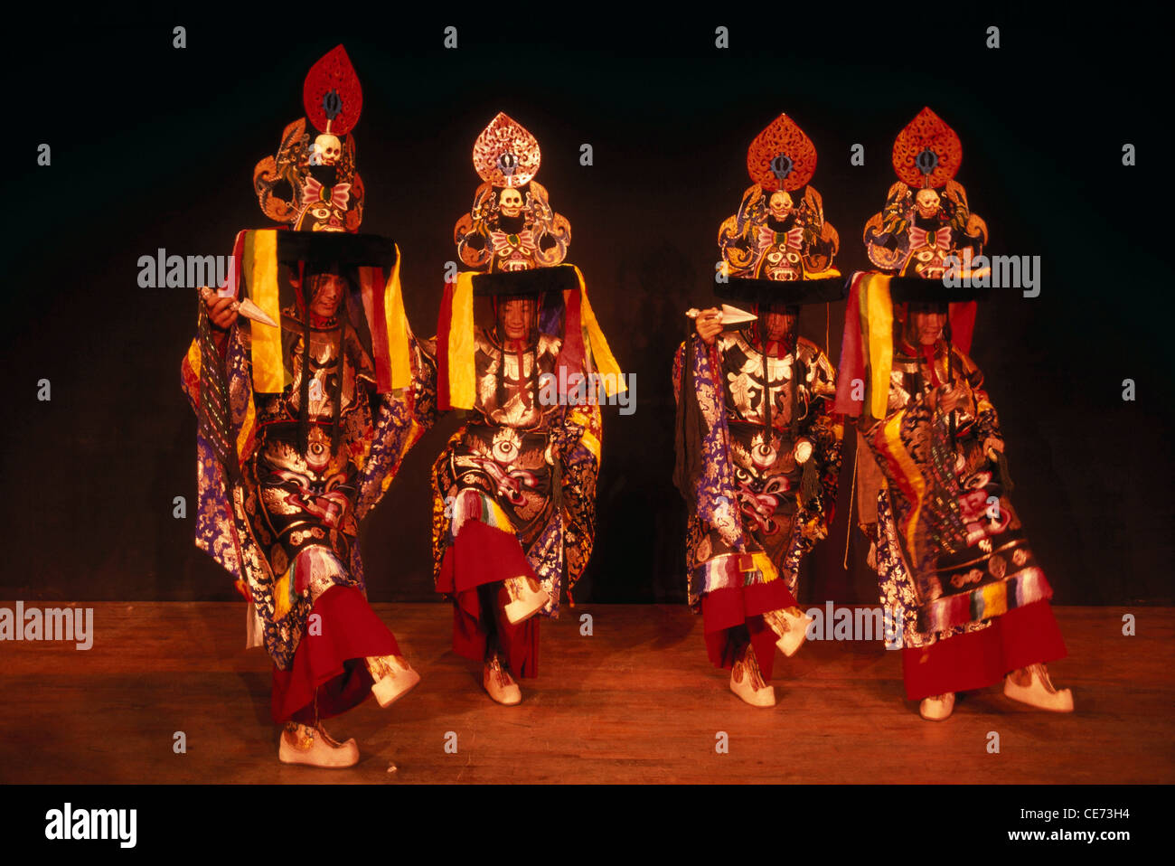 Buddhist monks art hi-res stock photography and images - Alamy