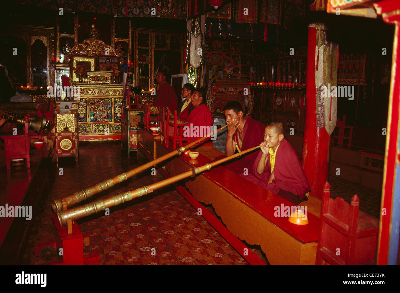 SSK 82721 : buddhist monks lamas playing musical instrument long flute ...