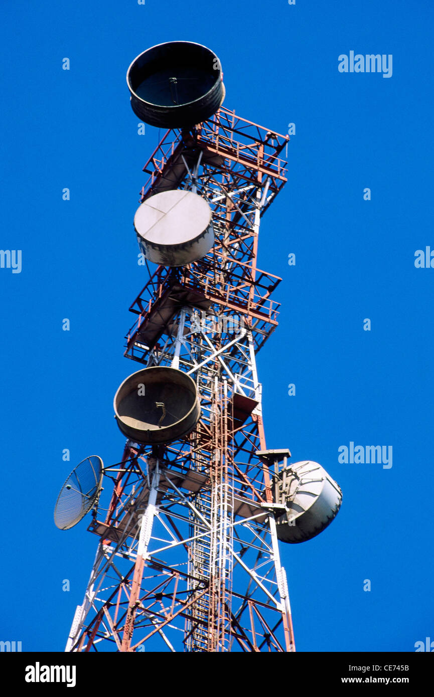 Microwave antenna tower hi-res stock photography and images - Alamy