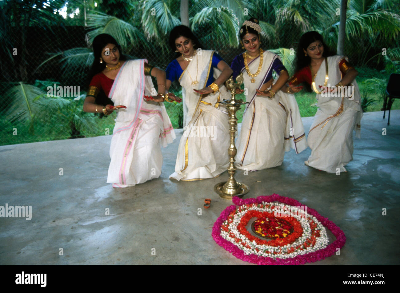 DBA 82960 : Onam festival ; women dancing ; Kerala ; india Stock Photo ...