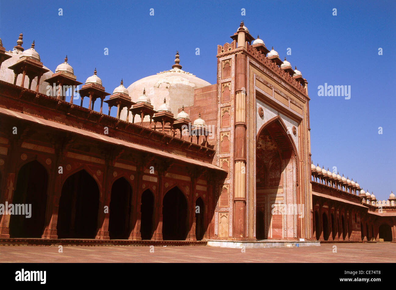 NMK 82199 : mosque masjid inside Buland Darwaza huge gateway Fatehpur ...