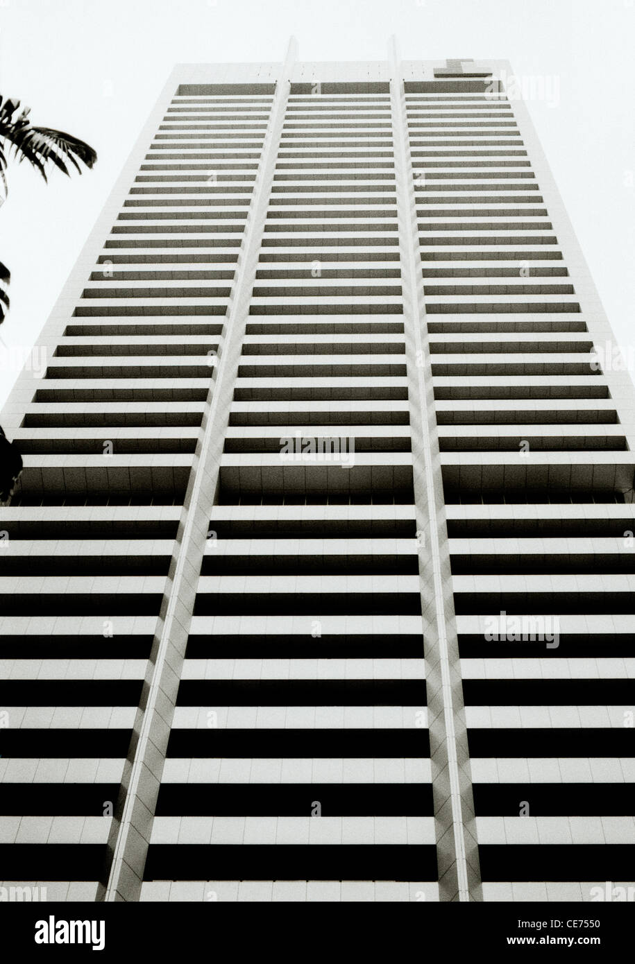 Dystopian futuristic skyscraper hi-res stock photography and images - Alamy