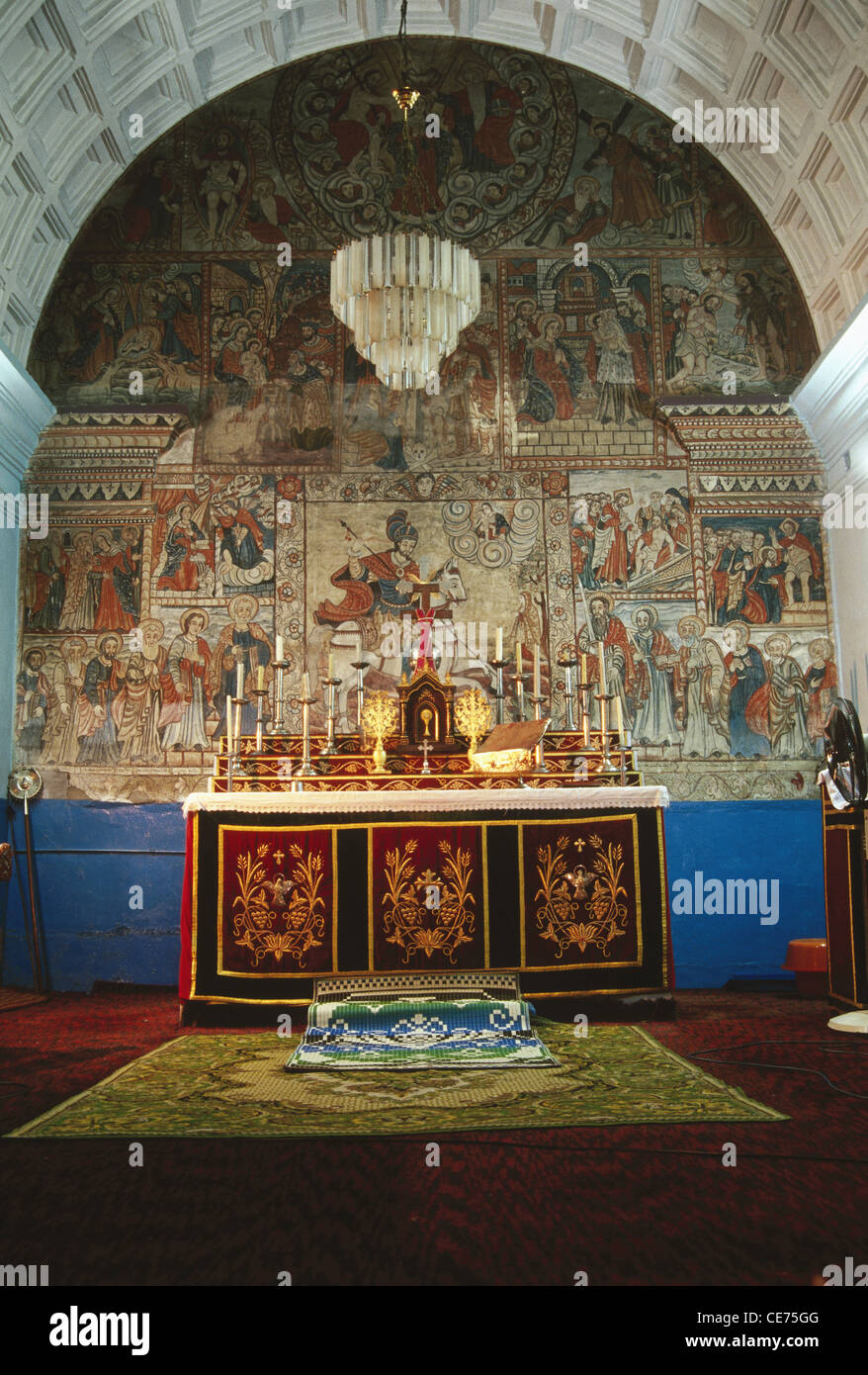 MAA 84640 : mural painting behind the main altar in St. George orthodox ...