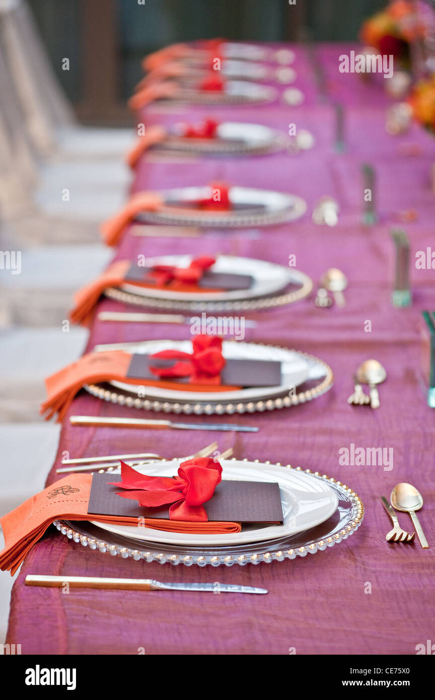 An elegant table setup Stock Photo - Alamy