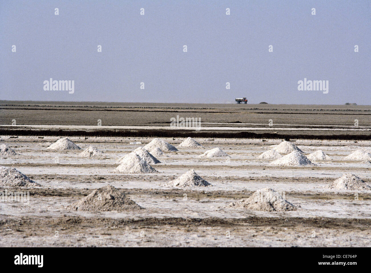 RVA 83139 : salt heaps ; little rann of kutch ; gujarat ; india Stock ...