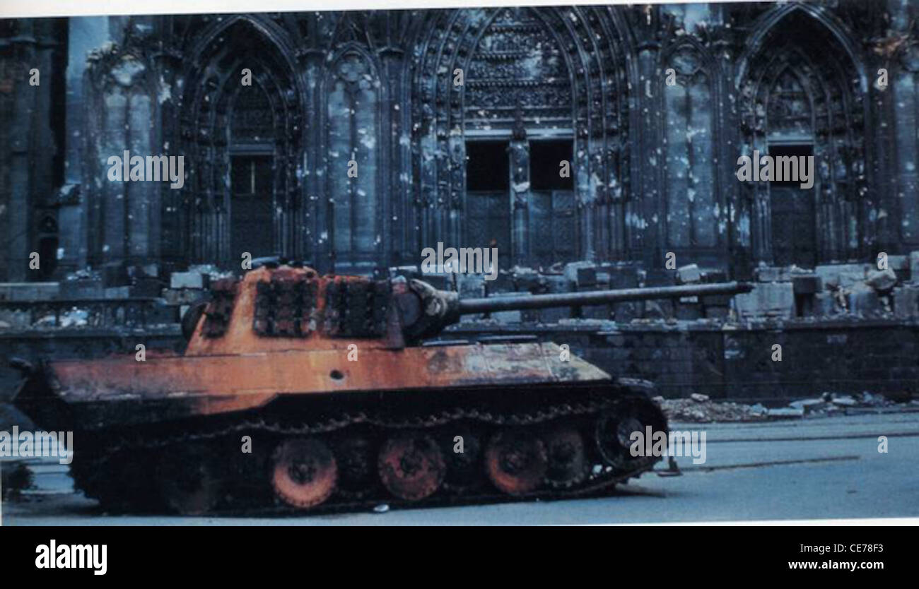 Colour images of the second world war Stock Photo - Alamy