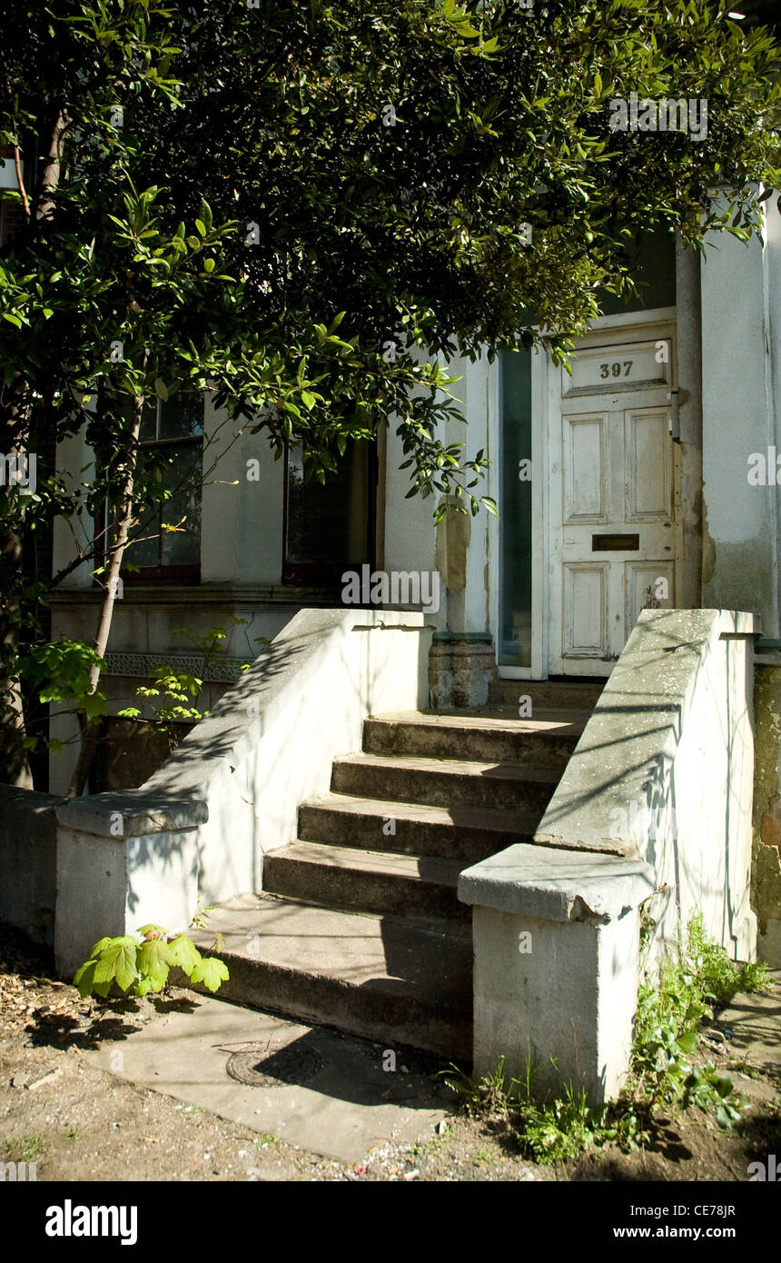Run down, empty houses possible squats, should be redeveloped,renovated ...