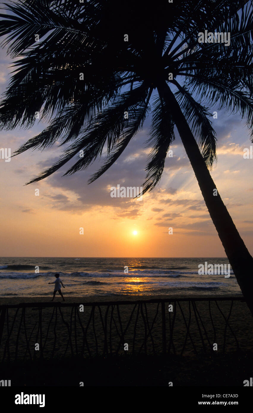 Kalutara beach sri lanka hi-res stock photography and images - Alamy