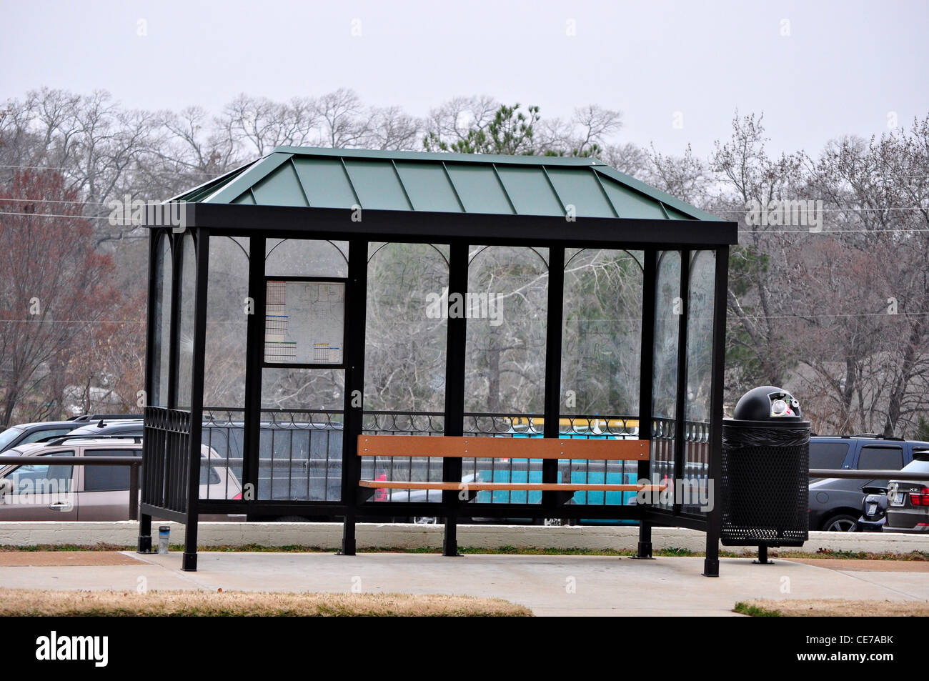 Bus stop hi-res stock photography and images - Alamy