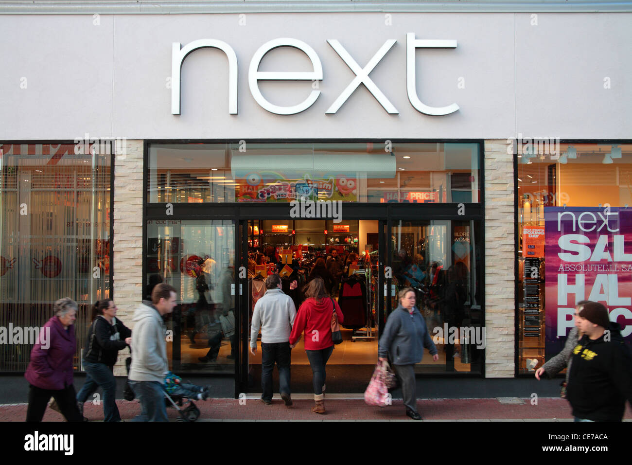Next shop front hi-res stock photography and images - Alamy