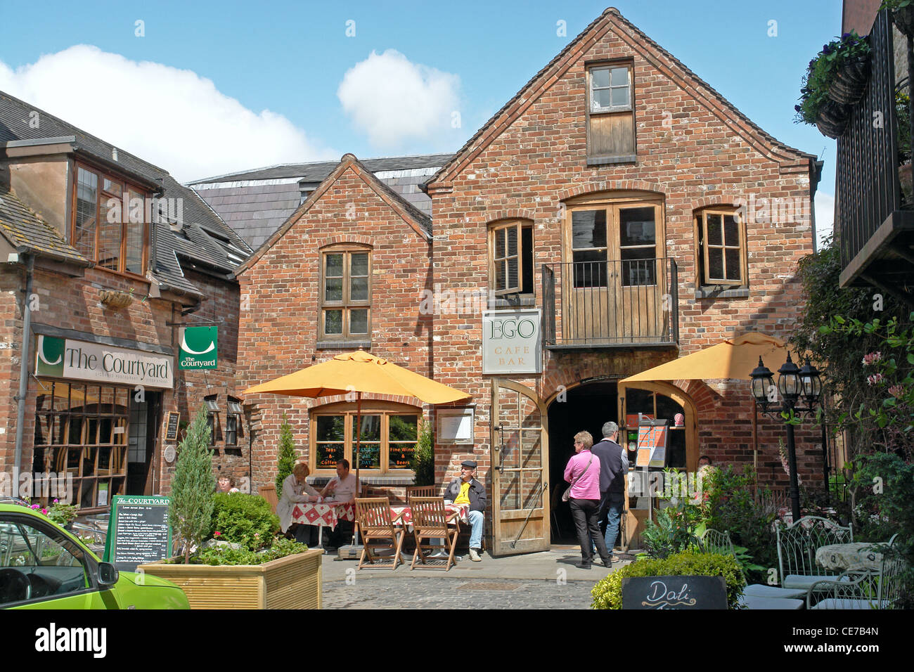 Quality square ludlow hi-res stock photography and images - Alamy