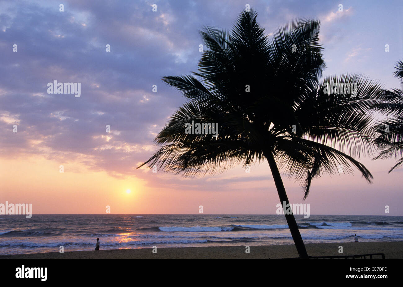 Kalutara beach sri lanka hi-res stock photography and images - Alamy