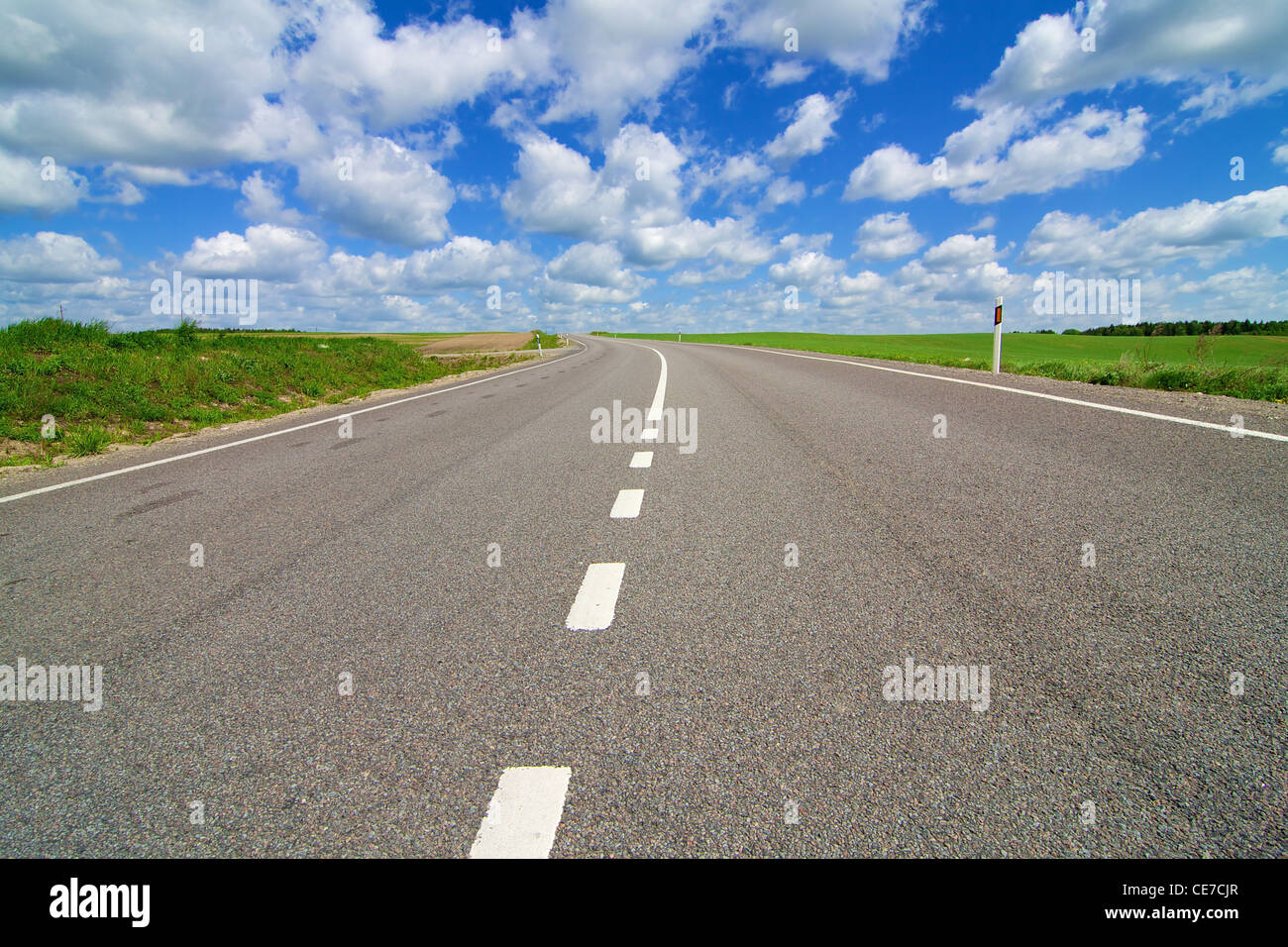 Stretching straight road hi-res stock photography and images - Alamy