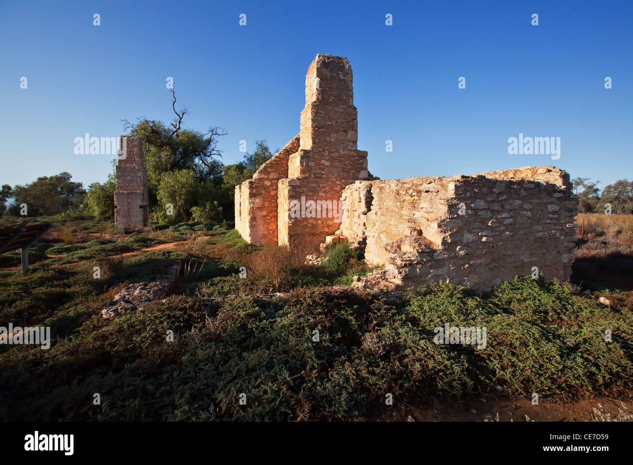 Overland hotel south australia hi-res stock photography and images - Alamy