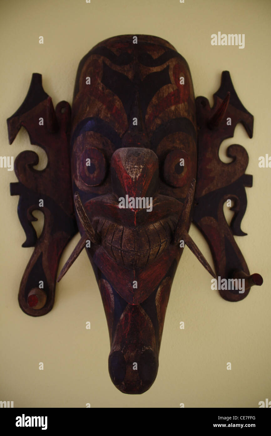 Polynesian carved wooden mask hi-res stock photography and images - Alamy