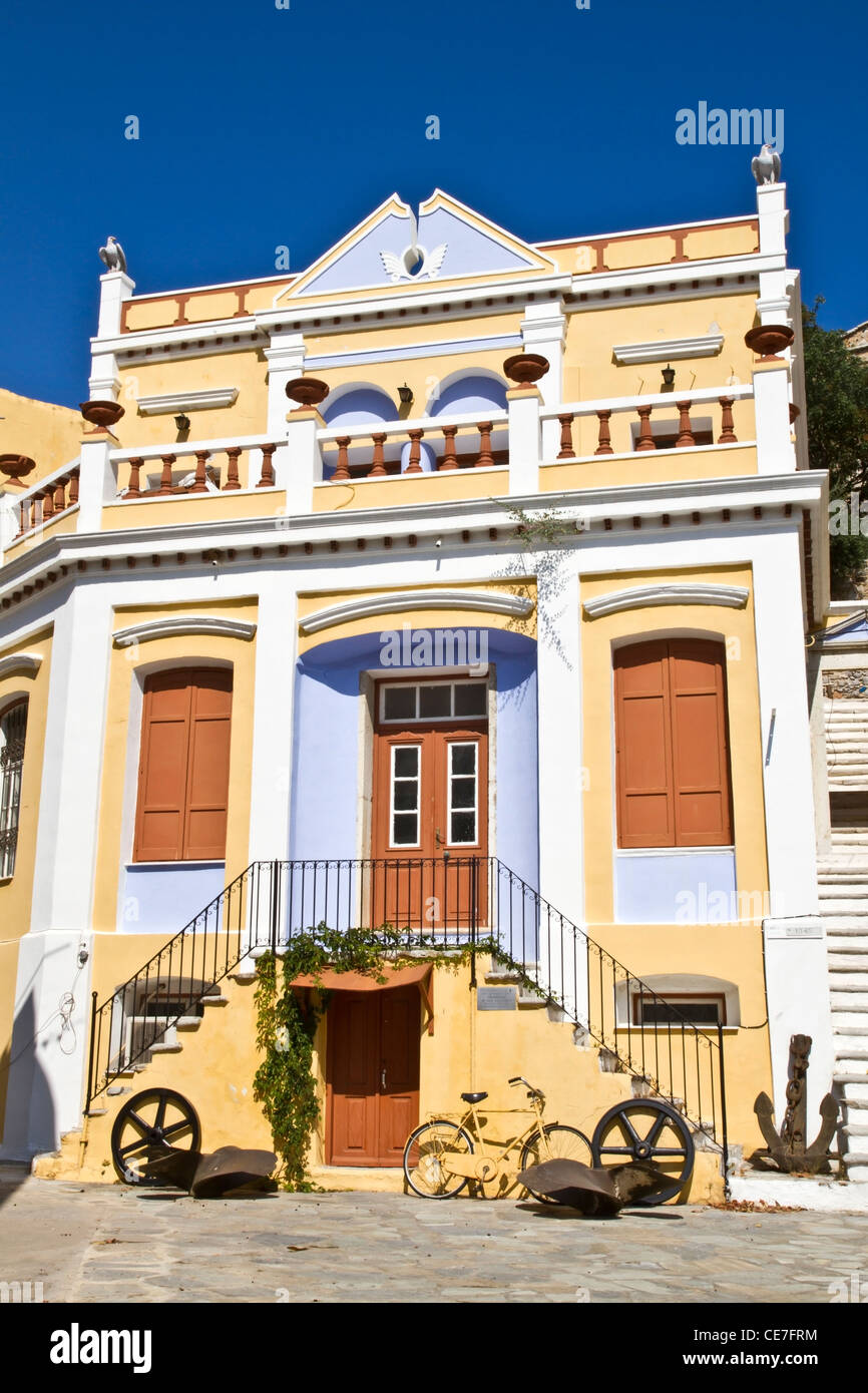 Traditional greek houses hi-res stock photography and images - Alamy
