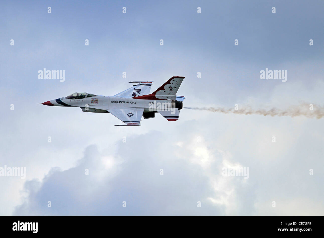 the thunderbirds US airforce display team Stock Photo - Alamy