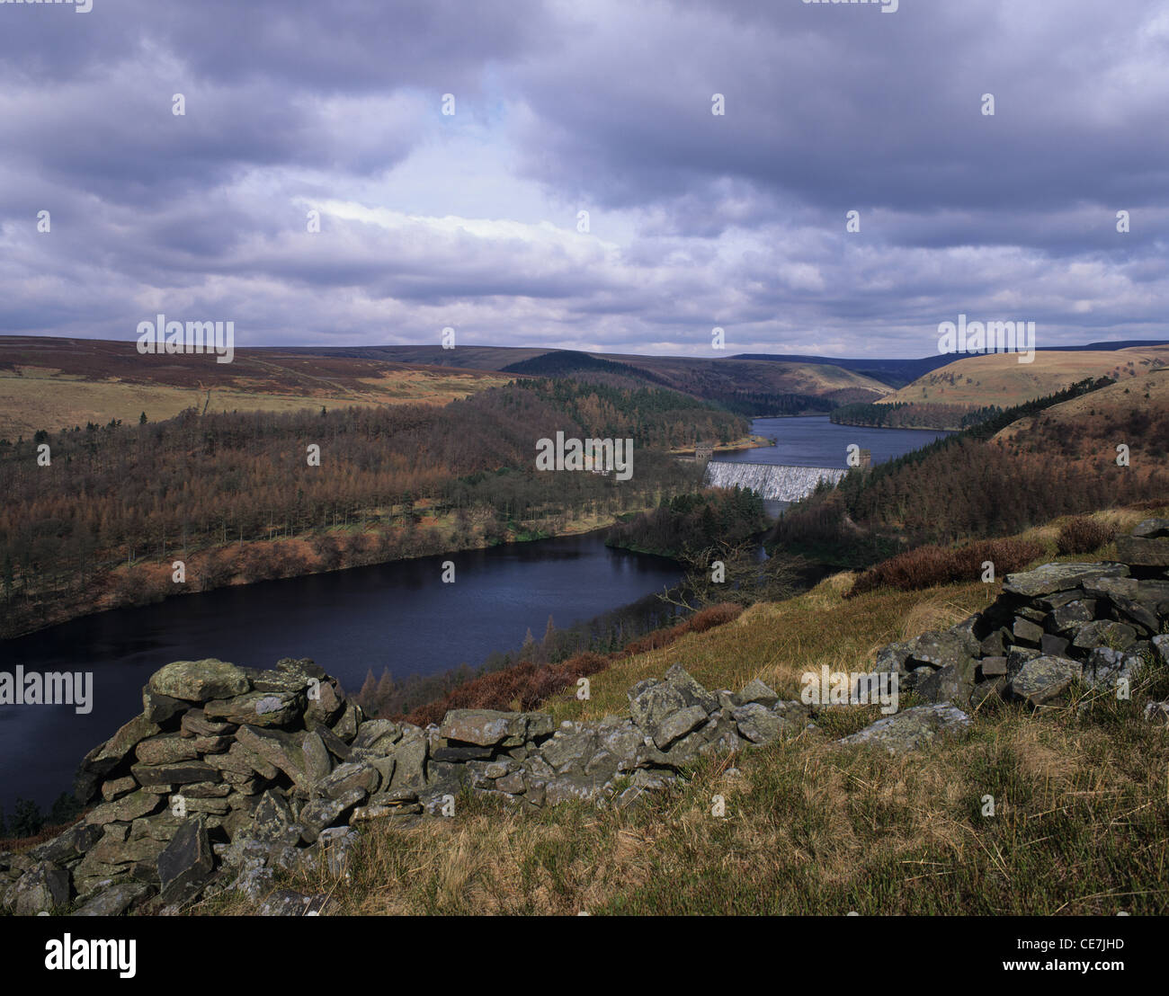 Howden Dam in winter overflow, Derbyshire Stock Photo - Alamy