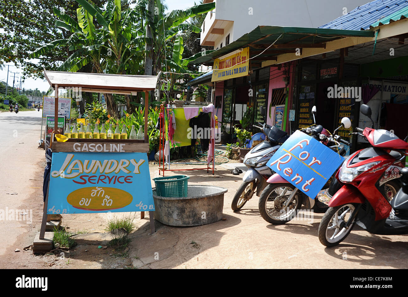 Roadside bike hi-res stock photography and images - Alamy
