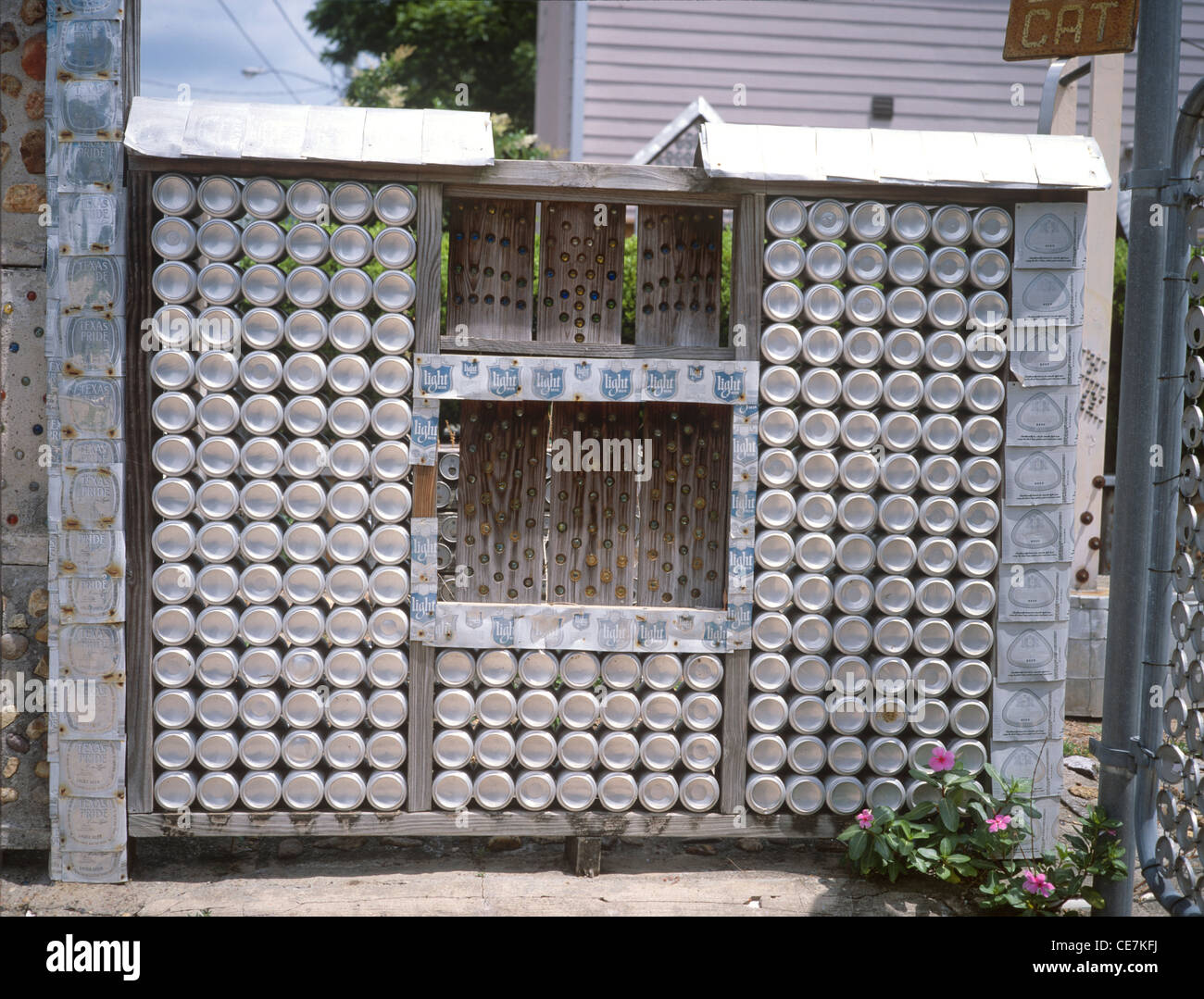 USA Houston Texas Beer Can House 222 Malone Street Stock Photo - Alamy