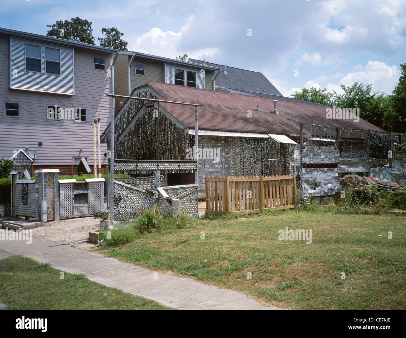 USA Houston Texas Beer Can House 222 Malone Street Stock Photo - Alamy