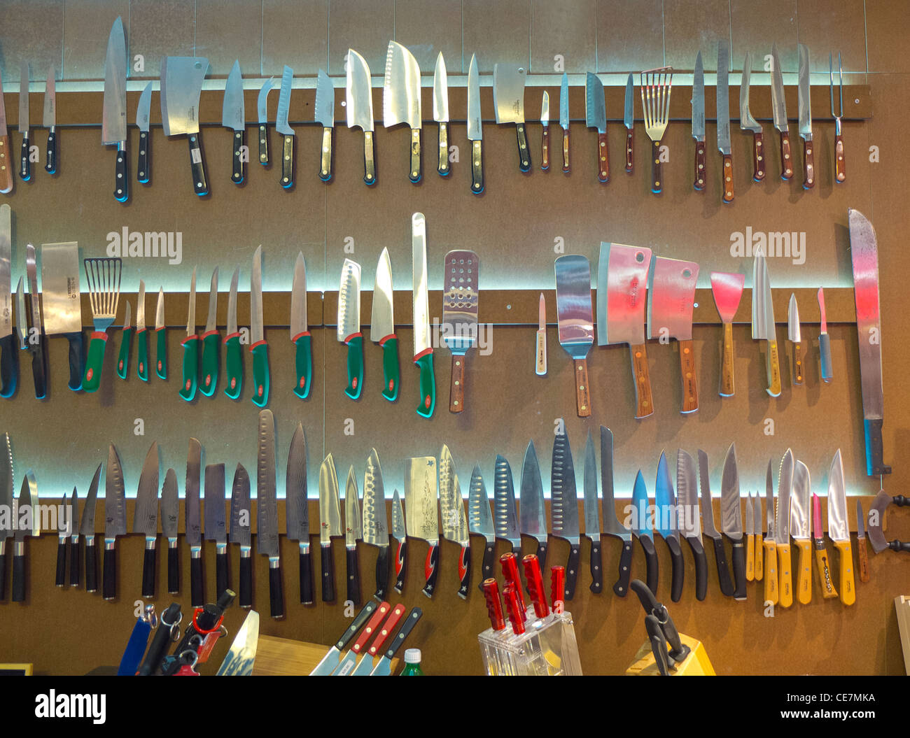 Knife store in Chelsea market in Manhattan NYC Stock Photo - Alamy