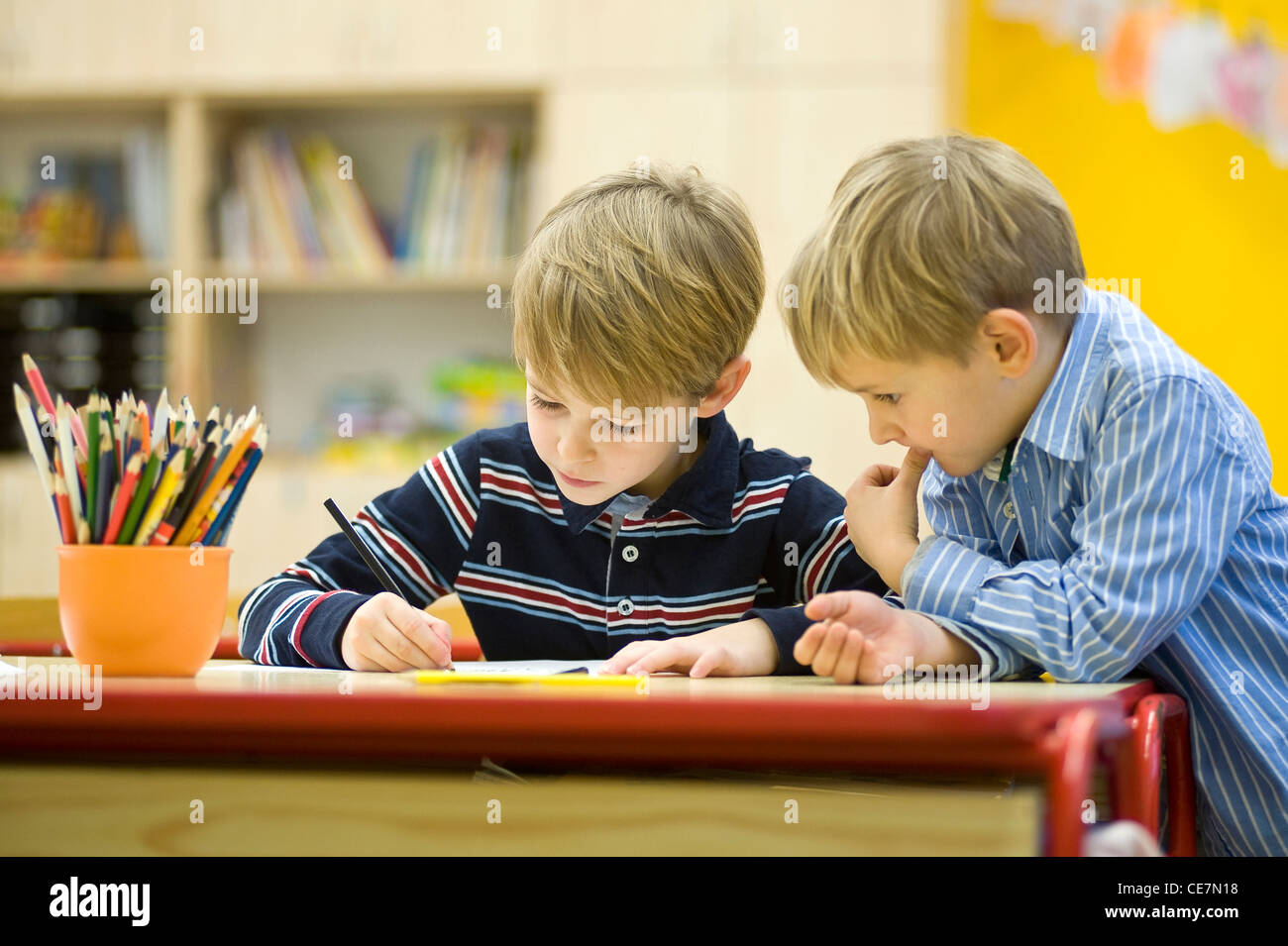 Primary school classroom art hi-res stock photography and images - Alamy