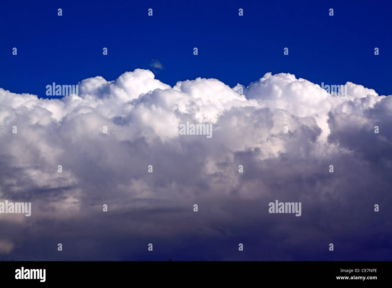 Cloudy day symbols hi-res stock photography and images - Alamy
