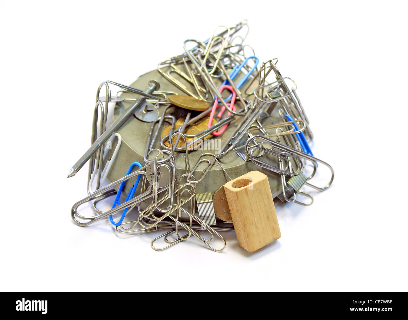 staples on magnet Stock Photo - Alamy