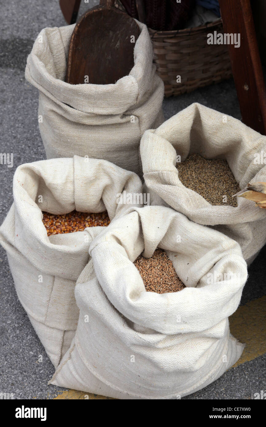 Bag of Wheat and Corn Stock Photo - Alamy