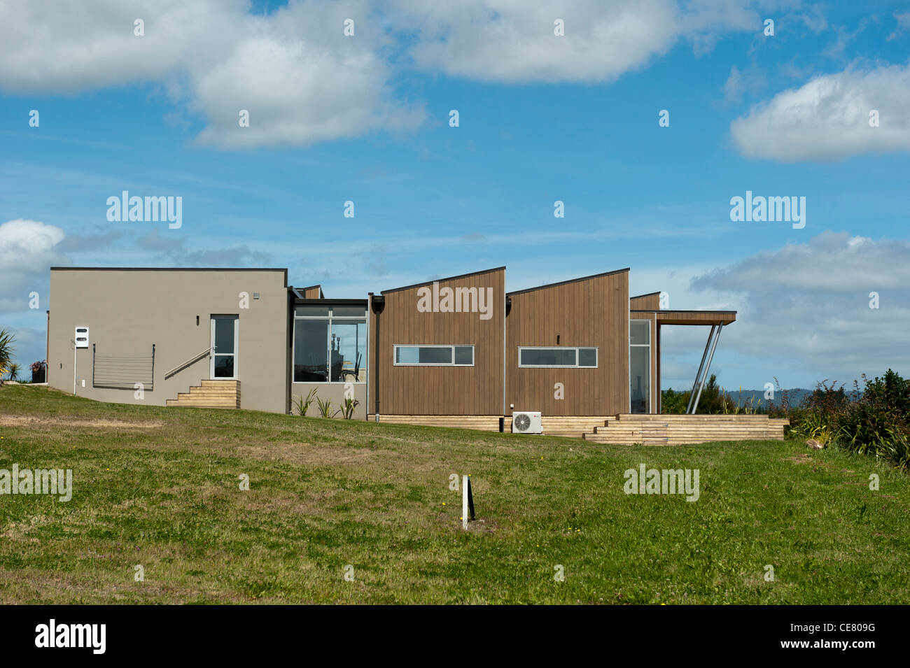 New zealand house modern architecture hi-res stock photography and ...