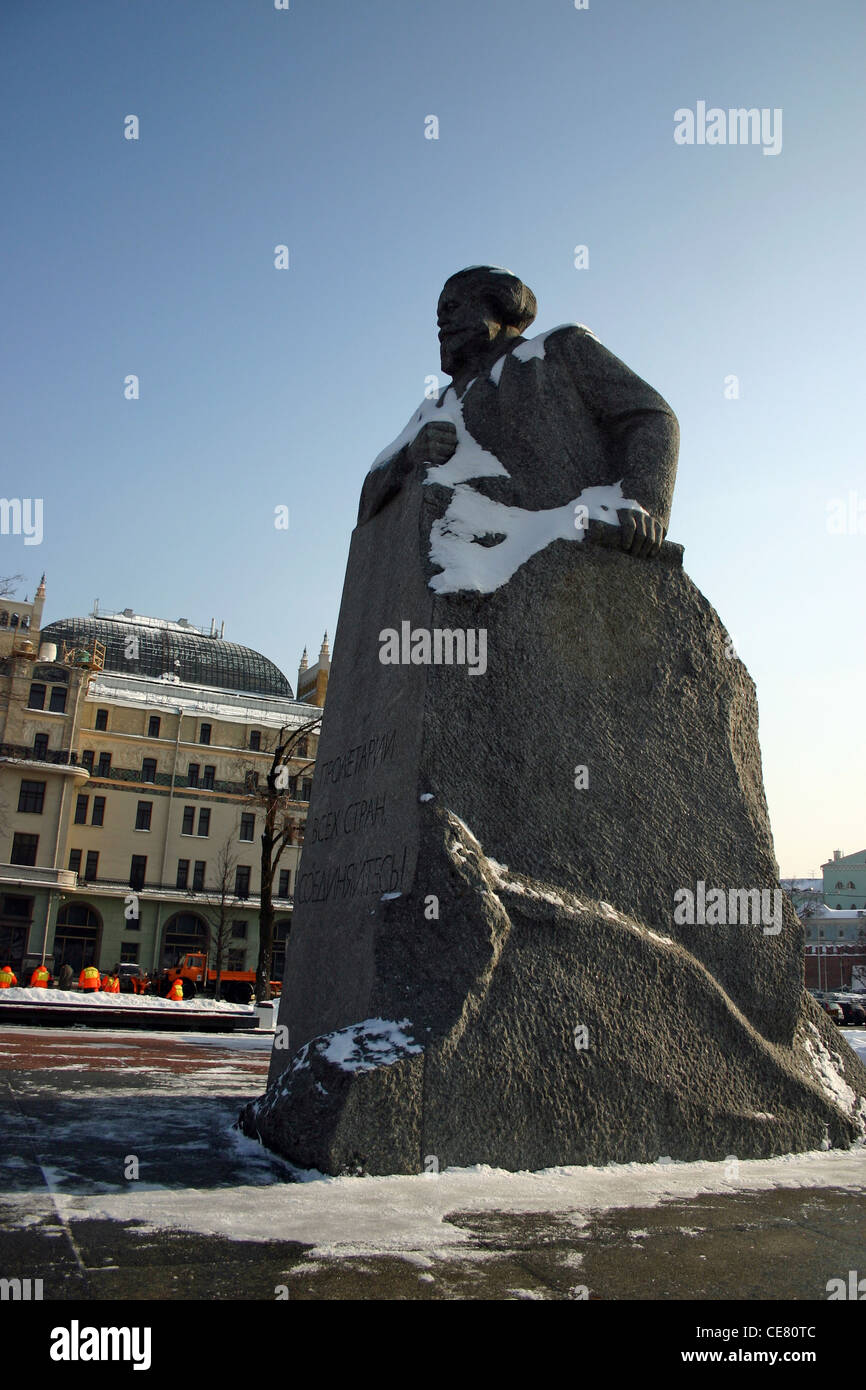 The Karl Marx statue in Moscow outside the Bolshoi ballet in winter ...